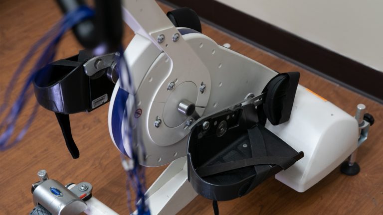 RT300 (Arm and Leg FES Cycle) | Brooks Rehabilitation